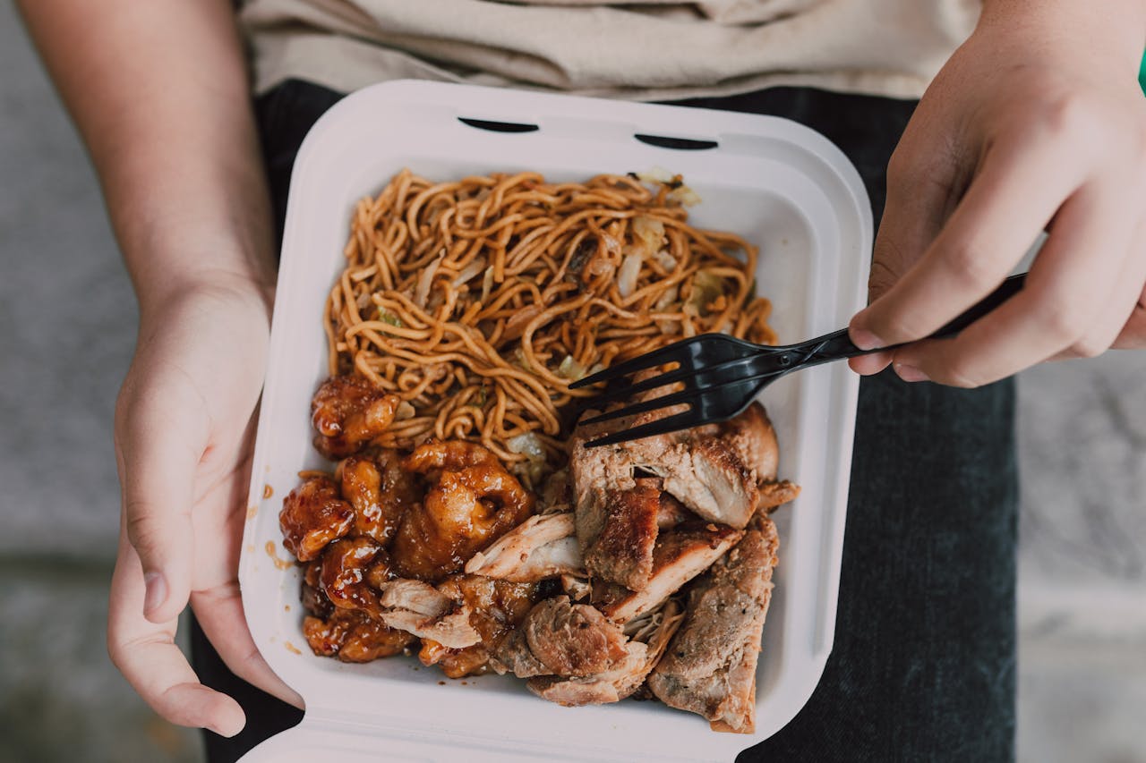Top Benefits of White Label Food Delivery Marketplace Business